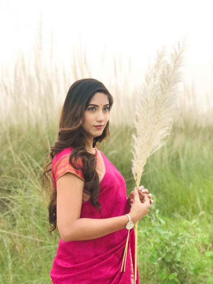 Safa Kabir Bio, Age, Boyfriend, Family, Photos, Videos & Career