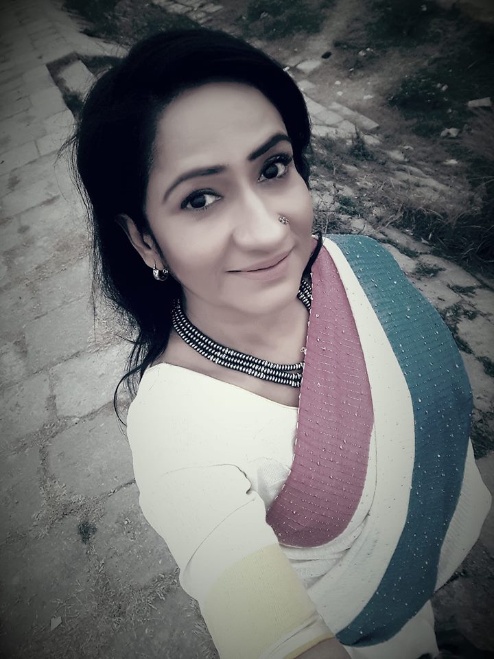 Monira Mithu Bio, Age, Facts, Family, Photos and Carrier