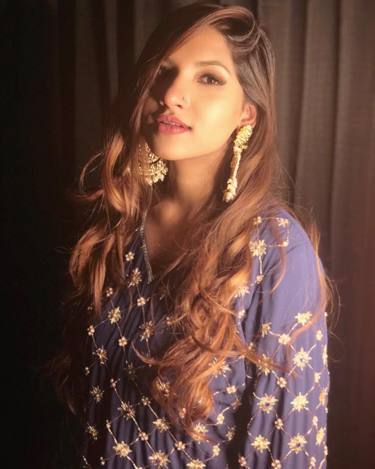 Raba Khan Wiki/Bio, Age, Boyfriend, Family, Videos, Books & More