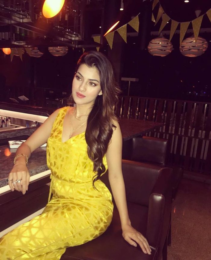 Sanjana Banerjee Bio, Age, Facts, Family, Photos and Carrier