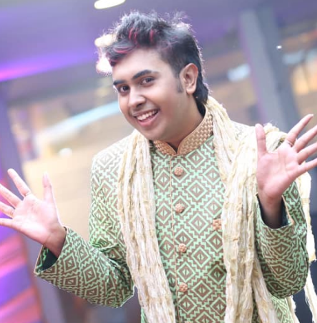 Sandy Saha Bio, Age, Partner, Family, Photos and Career