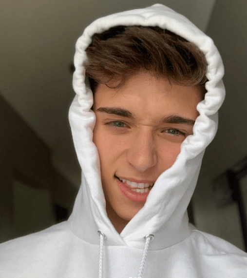 Josh Richards Bio, Age, Girlfriend, Family, Photos and Career