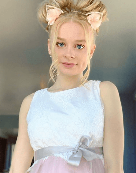 Mia Fizz Bio, Age, Boyfriend, Family, Photos and Career