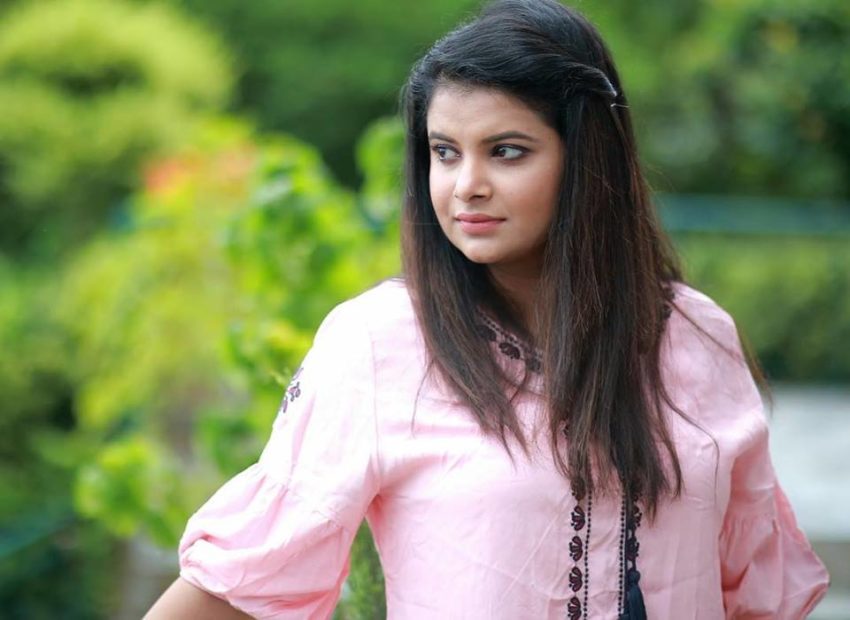 Sabnam Faria Bio, Age, Facts, Family, Photos and Carrier