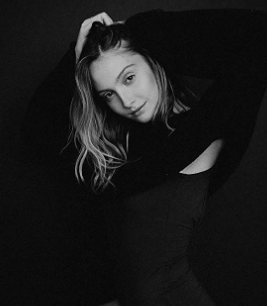 Sara Thompson Bio, Age, Boyfriend, Family, Photos, Career