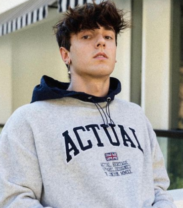 Bryce Michael Hall Wiki/Bio, Age, Family, Girlfriend, Career, Photos