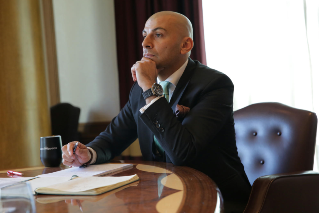 Aaron Sansoni Wiki/Bio, Age, Family, Success, Net Worth, Career, Photos