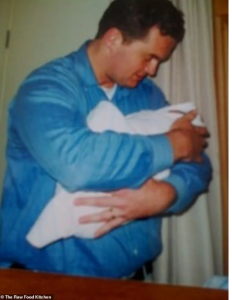 Tim Shaddock Wiki/Biography, Age, Wife, Family, Story, Before & After ...